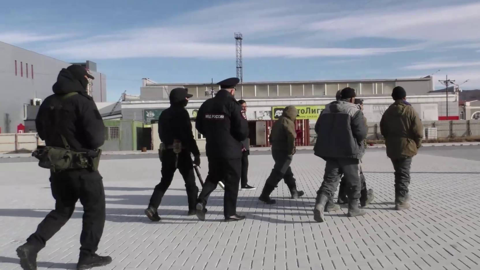 «Охота» на мигрантов: Магадан чистят от нелегалов