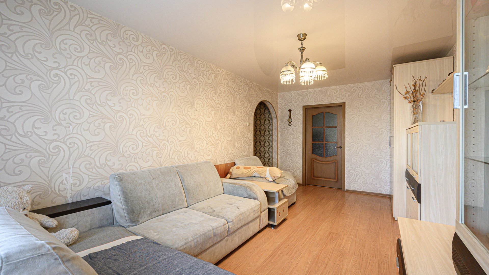 Трехкомнатная квартира, Новосибирск, Железнодорожный район, ул. Челюскинцев, д.15/1