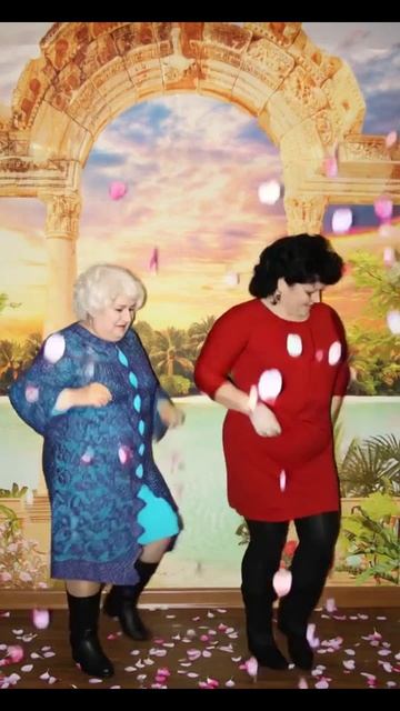 ВЗРЫВАЙ ТАНЦАМИ ТИК-ТОК