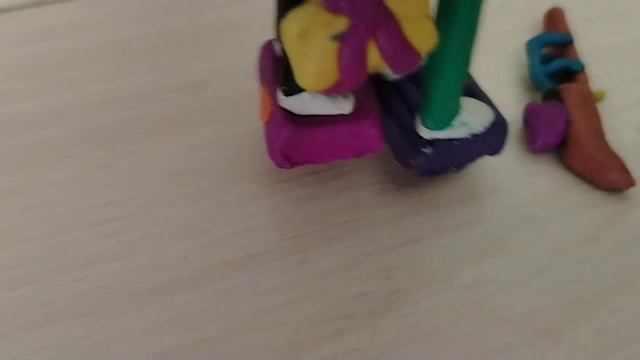 Мега побег от брэйнротов 2 сезон 4 серия