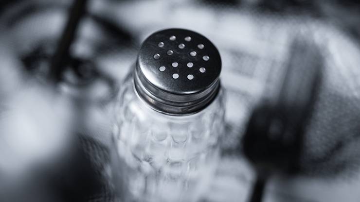 The Comedy Shaker . Солонка вместо волшебной палочки.