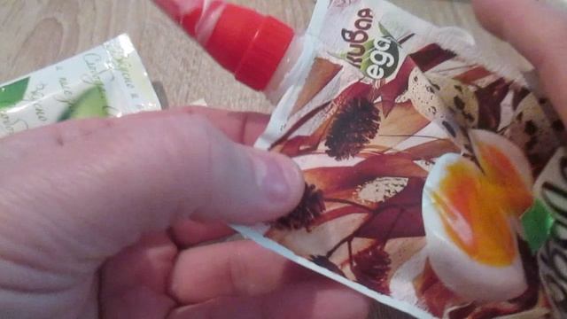 Как перелить майонез из одного пакетика в другой. Лайфхак