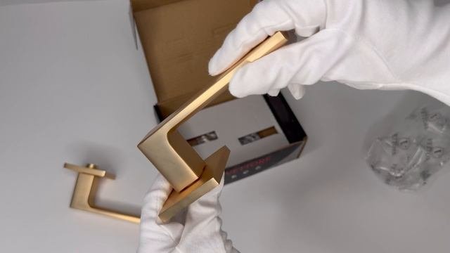 Ручка на раздельном тонком основании VETTORE R21.150 SSG (сатинированное золото)