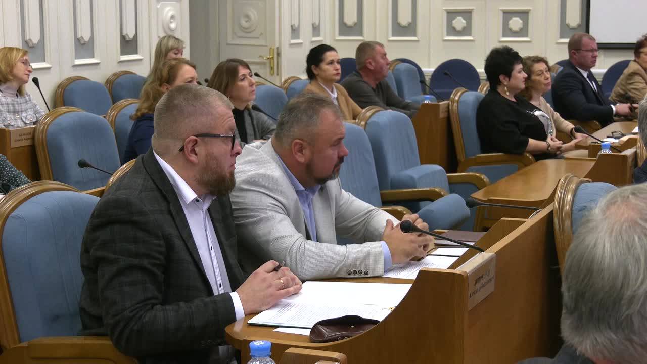 Меры поддержки участников СВО и членов их семей обсудили за круглым столом