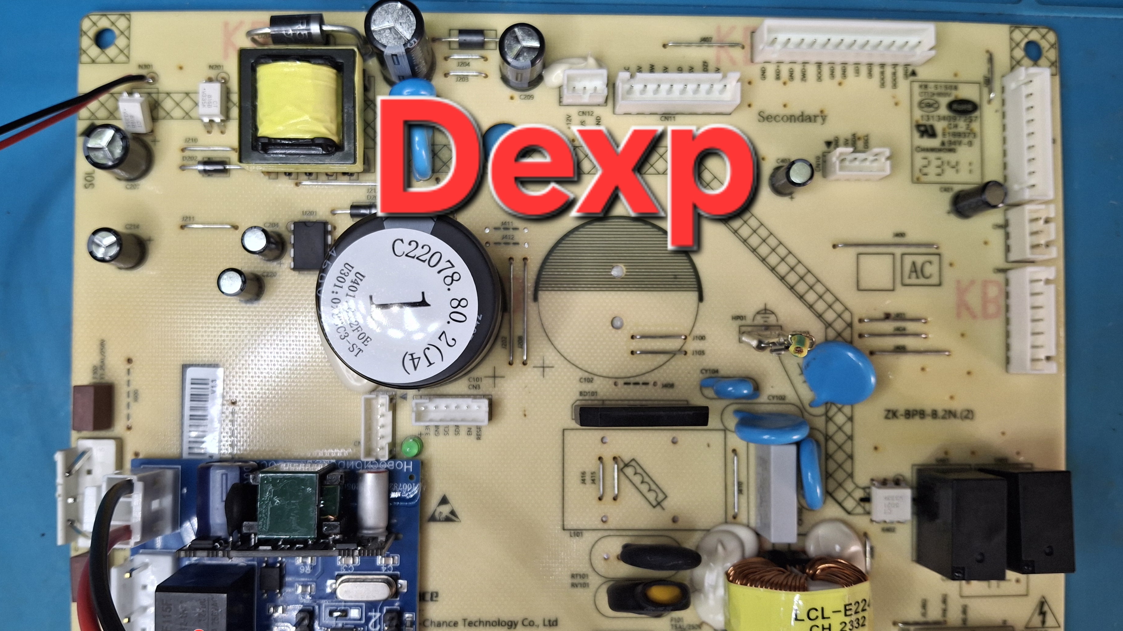 Обманка для холодильника Dexp