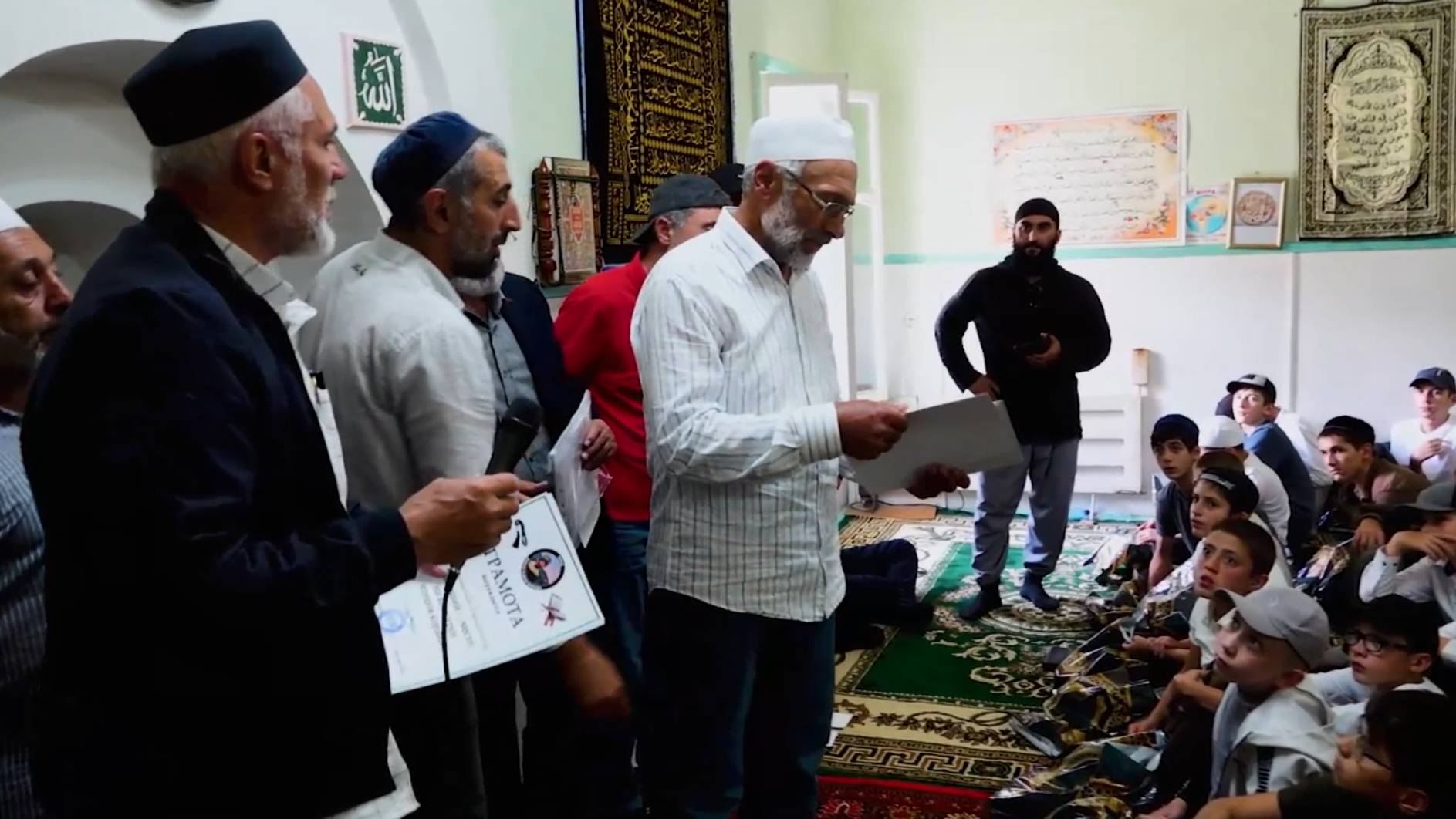 «Вахтар ва инсанар». Конкурс чтецов Корана, посвященный памяти Хаджи Давуда