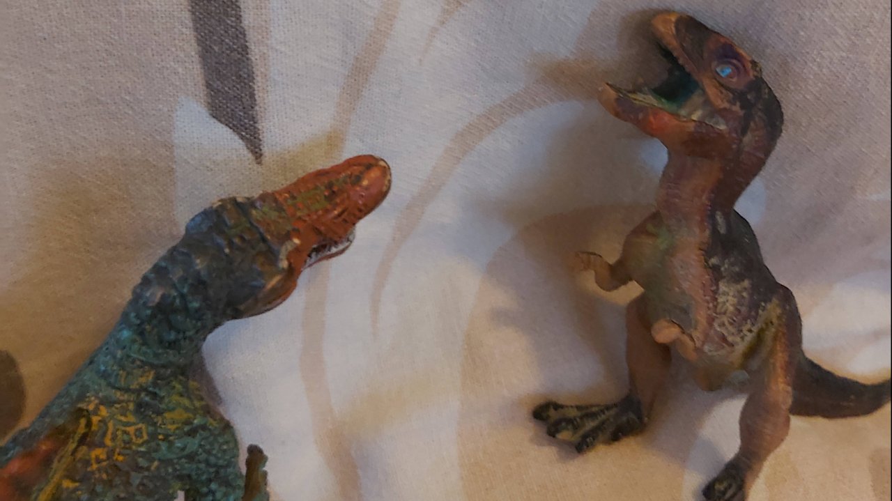 Альбертозавр против Спинозавра