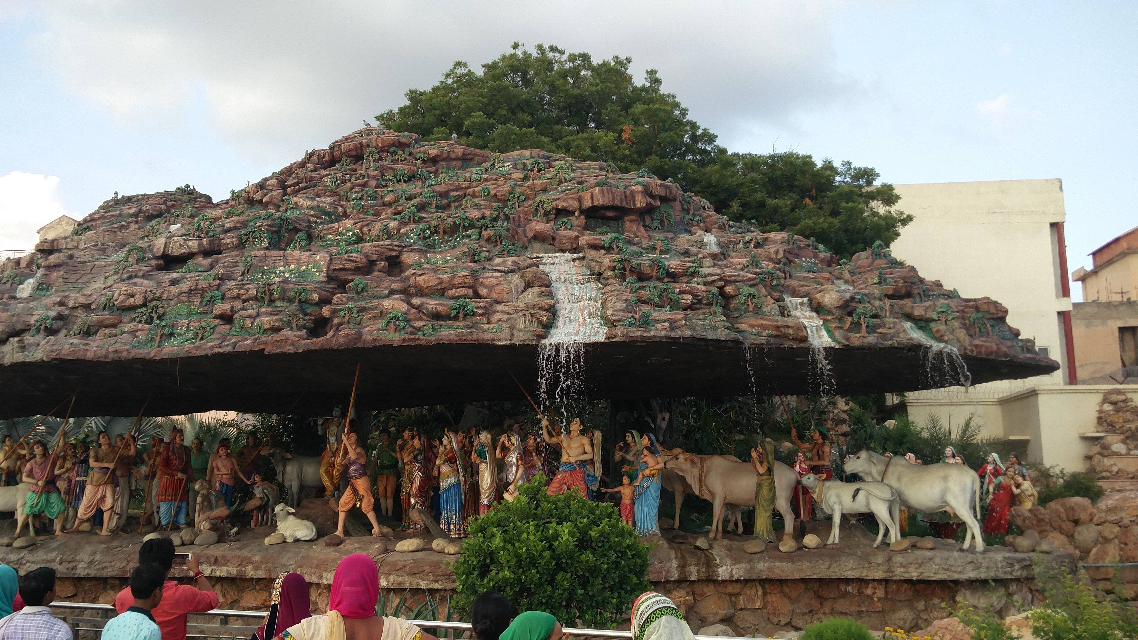 ГИРИРАДЖ МАХАРАДЖ - Е.С. Ананда Вардхана Свами (Говардхан)