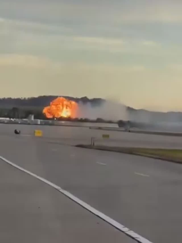 Крушения грузового самолёта MD-11 в американском Луисвилле