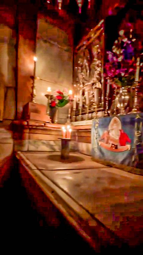 Храм Гроба Господня, часовня Кувуклия, ранним утром, октябрь 2024 г