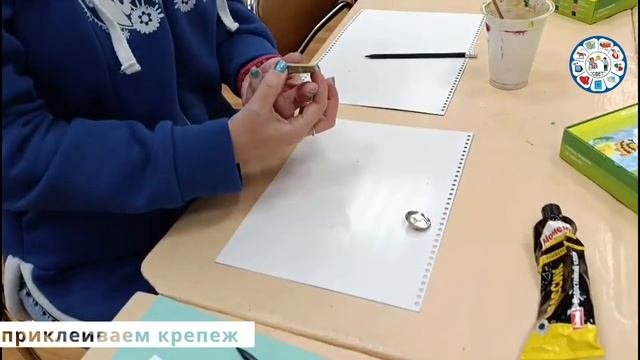 Броши на спиле дерева сувенирная мастерская ВООО АРДИ Свет