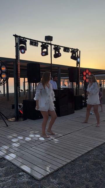 @crimea.dj — звук | свет | медиа | диджеинг | лазерное шоу | Крым | Пляжная вечеринка