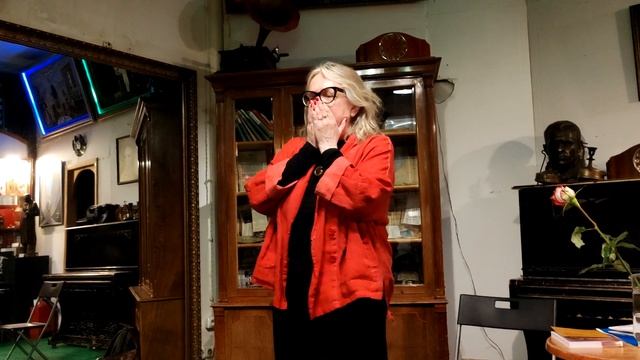 "ЛЮБОВЬ И РАДОСТЬ БЫТИЯ". Авторский вечер Елены Черниковой