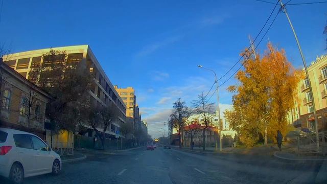 Поездка на автомобиле по Тюмени до бизнес-центра и на Киевскую