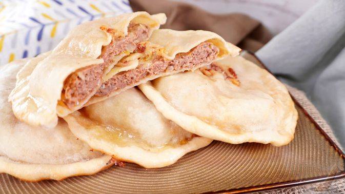 Закрытые пресные мини-пироги с мясом. ФИТЧИ