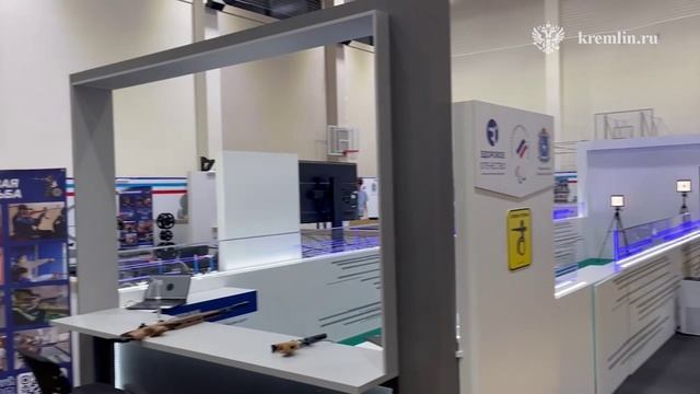 Владимиру Путину презентовали демонстрационно-просветительский центр по адаптивному спорту