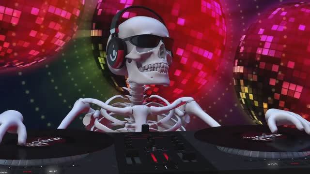 На дискотеке е мое