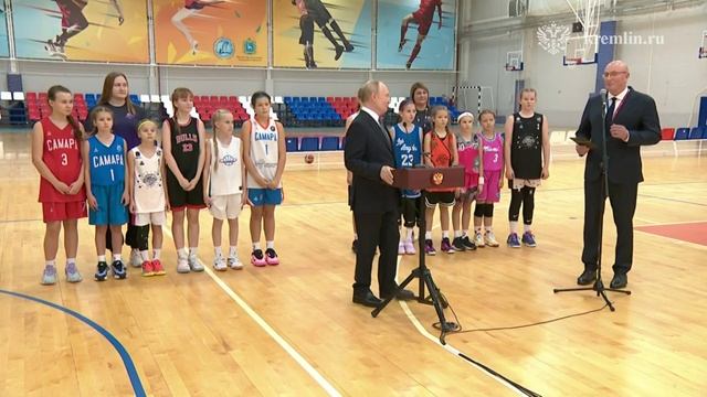 Владимиру Путину по видеосвязи представляют новые спортивные объекты, Самара, 6 ноября 2025 года