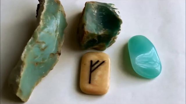 Руна Феху и соответствие камней. Хризопраз, цитрин, жёлтый агат.