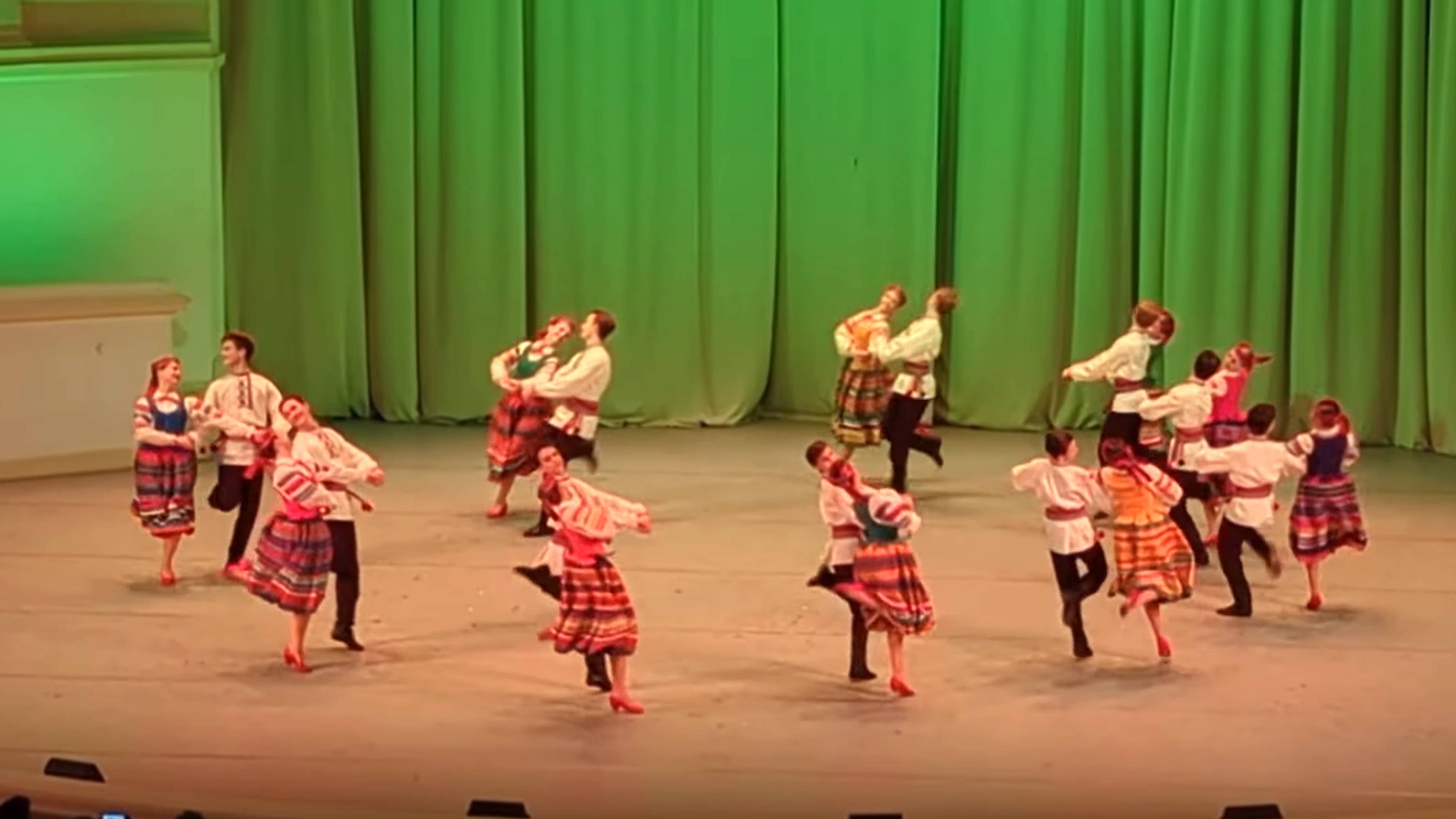 Белорусский танец "Лявониха"