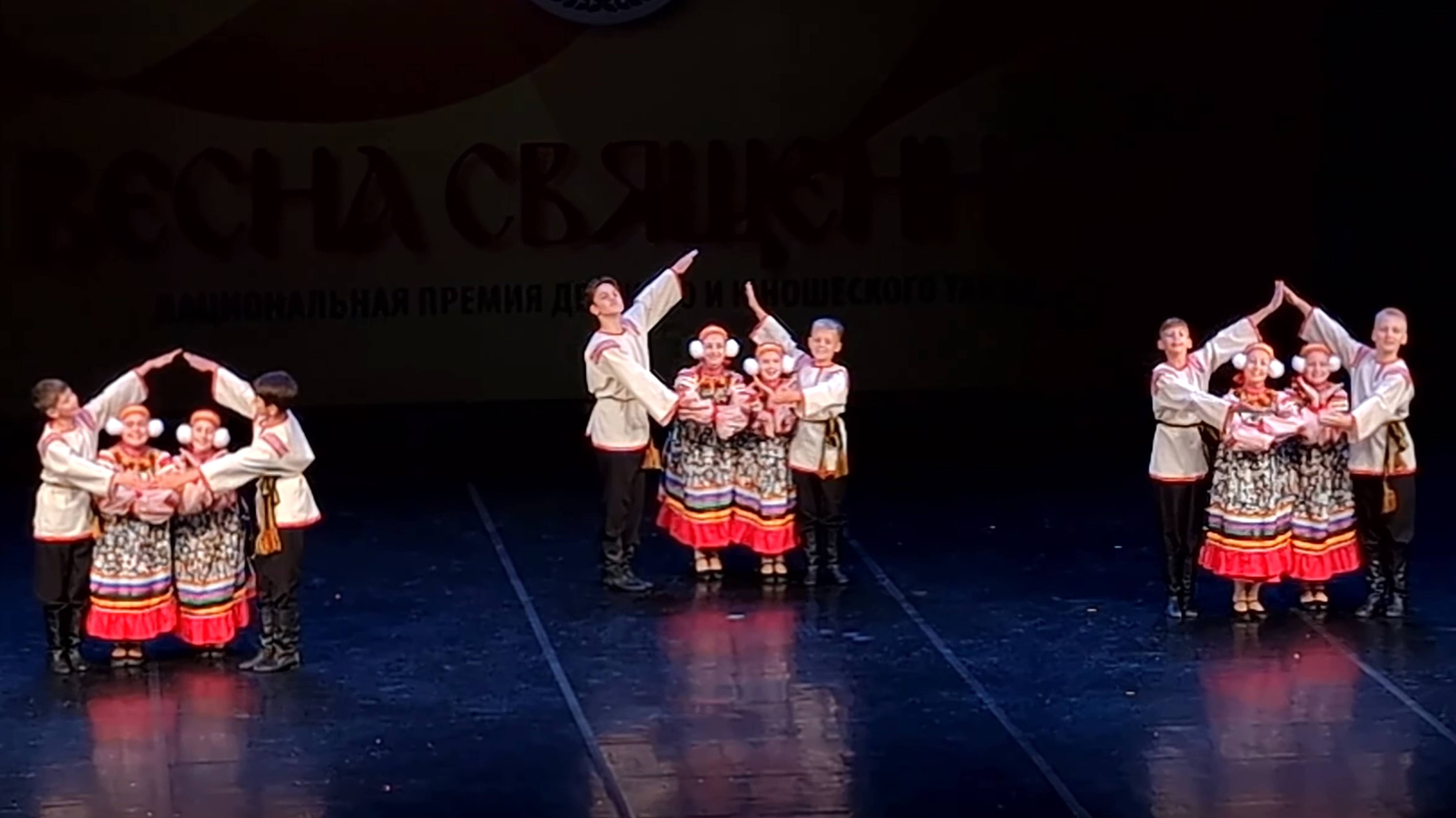 Танец на хореографическом материале Рязанской области "Мишуковские заигрыши"