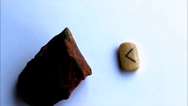 Руна Кеназ и камни. Какие камни подходят для рун.