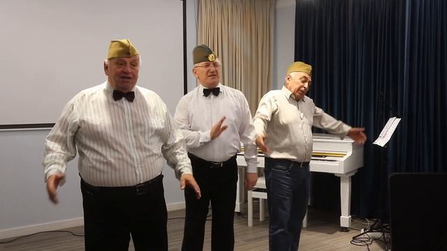 Трио "Натроих". 18 номер концерта "Кинопанорама", песня из кинофильма "Небесный тихоход"