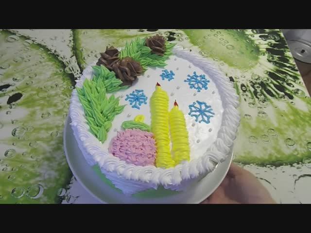 Оформление новогоднего тортика.