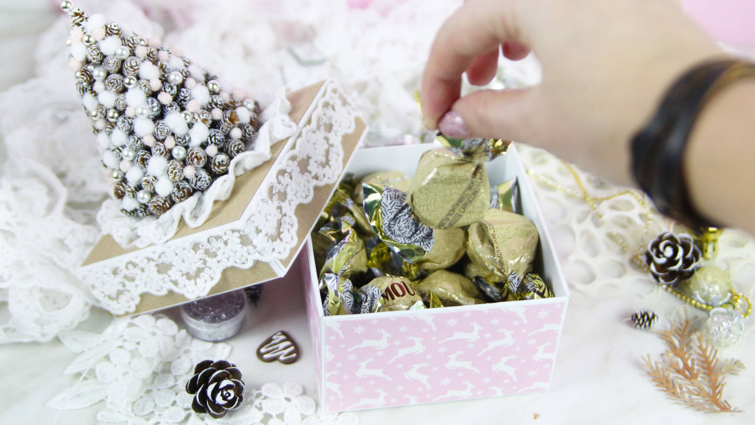 Идея Новогоднего подарка своими руками 🎄 Коробочка с елочкой для конфет или небольшого сюрприза