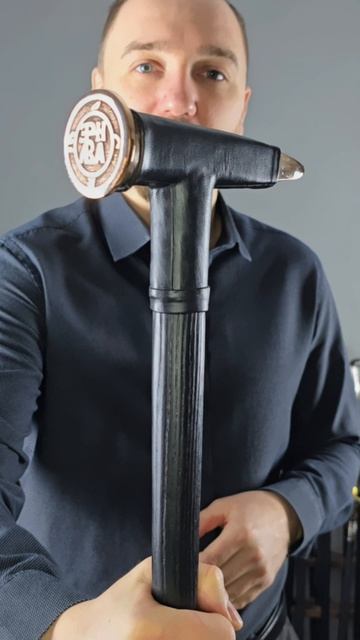 Трость это не стыдно. Это твой стиль. 💥