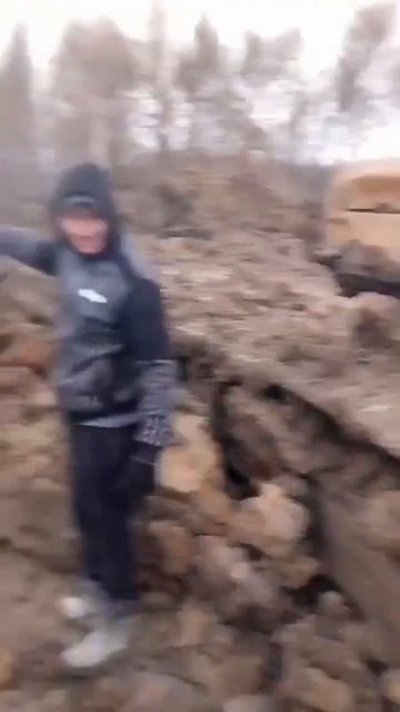 Экскаватор хундай-500 крепко влип  #работа #вахта #экскаваторщик #спецтехника