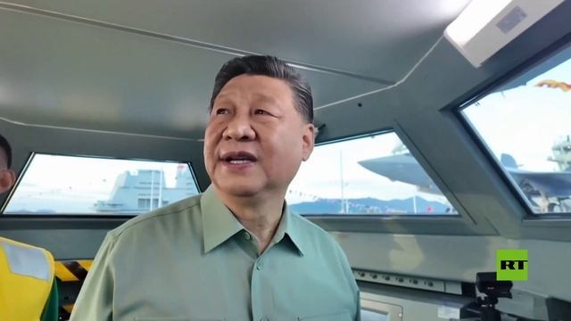 شاهد.. شي جين بينغ يختبر شخصيا منظومة المنجنيقات الكهرومغناطيسية على متن حاملة الطائرات "فوجيان"