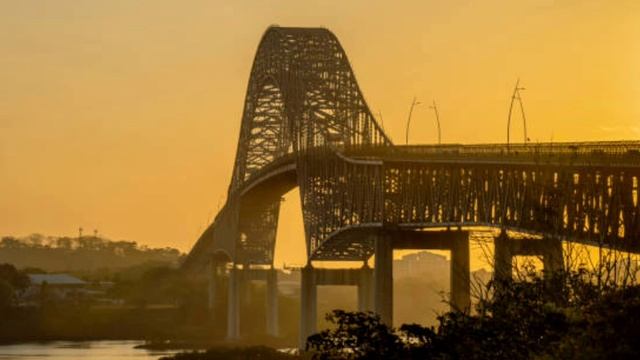 Мост, соединяющий континенты