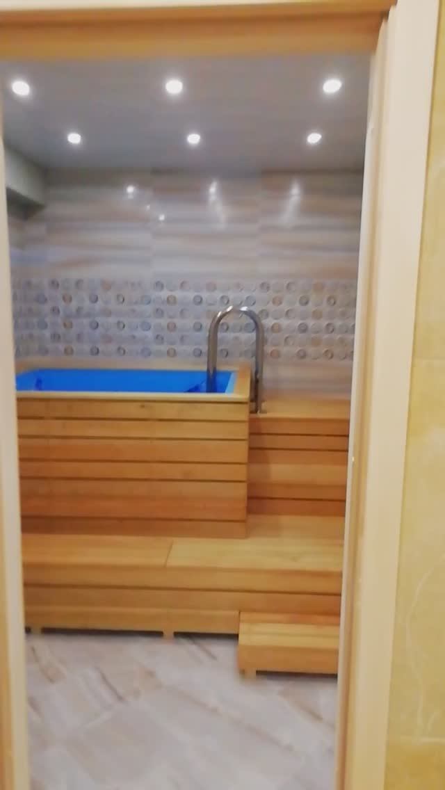 кедр по углам попросили еще и бассейн облагородить )))