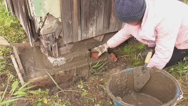 Дача. Подъем дома. Часть 2.  Столбчатый фундамент.