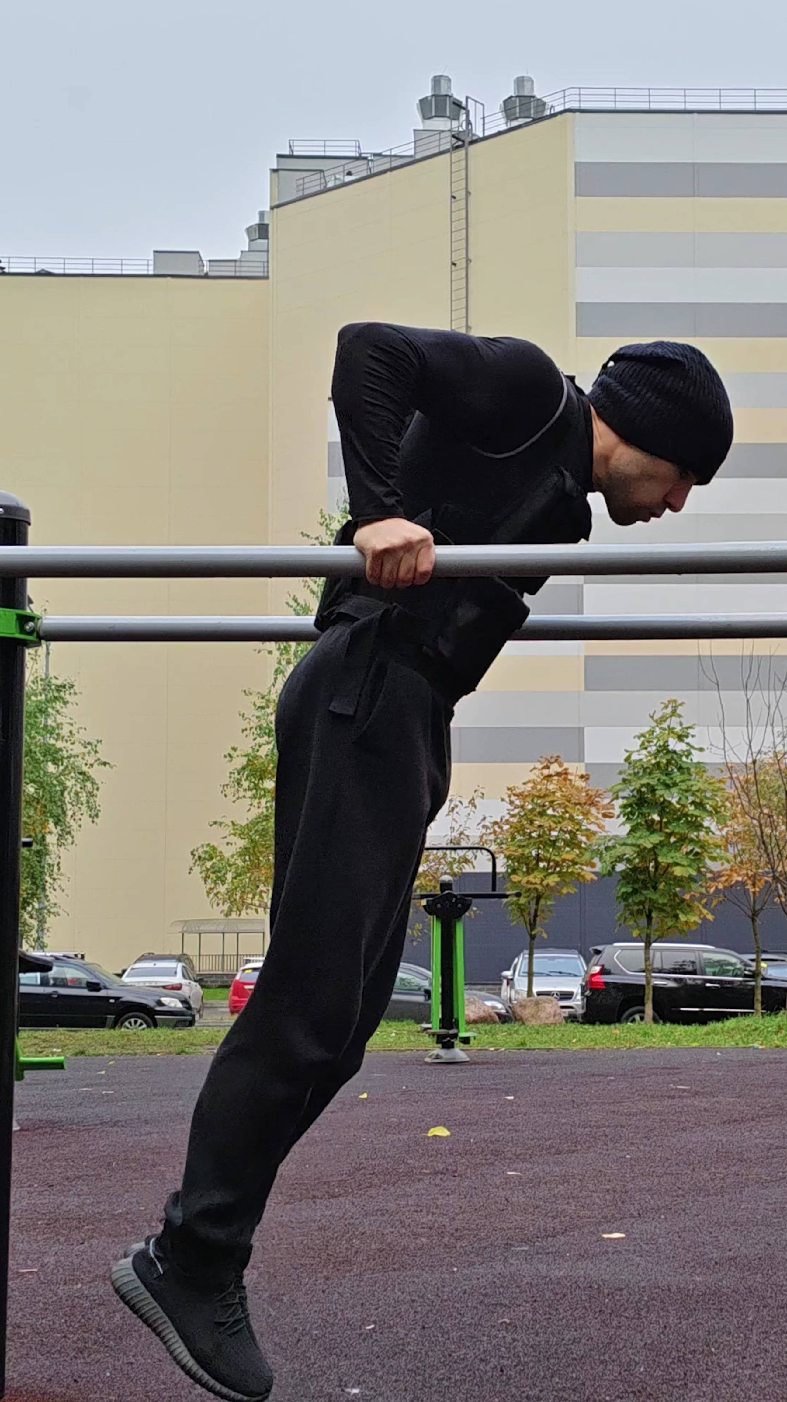 Отжимания на брусьях +10кг (Прокачиваем грудные мышцы и трицепс с отягощением!)