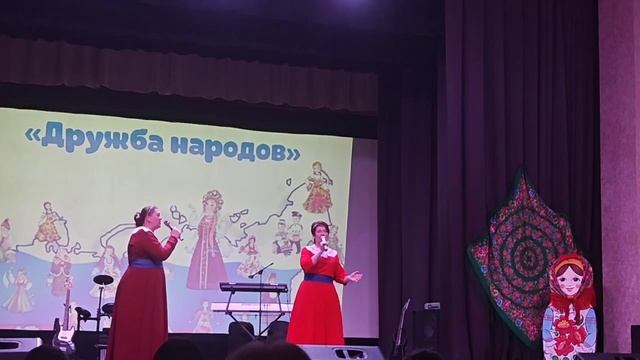 Россия жива!