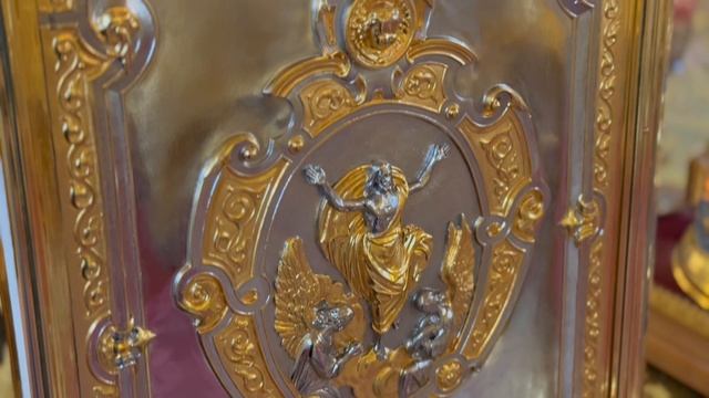 МИТРОПОЛИТ ИГНАТИЙ СОВЕРШИЛ ДЕТСКУЮ ЛИТУРГИЮ В ПОКРОВСКОМ СОБОРЕ Г. САРАТОВА