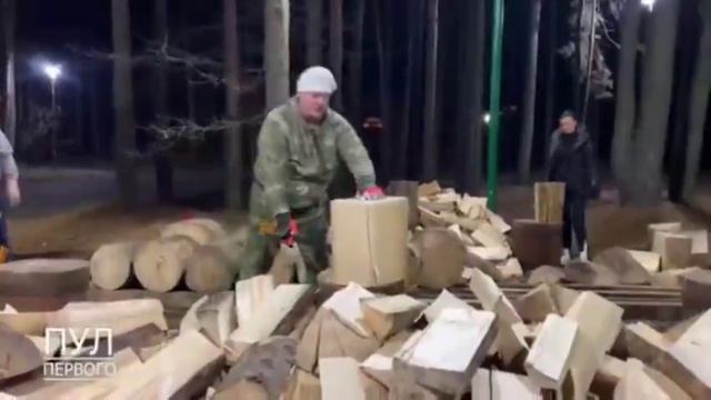 Вот Батька рулит как колет!Красавчик!