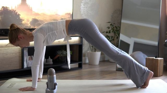 ЙОГА ОТ ОТЕКОВ _ Йога для начинающих _ Эффективно разгоняем лимфу за 20 минут _ Противоотечная йога