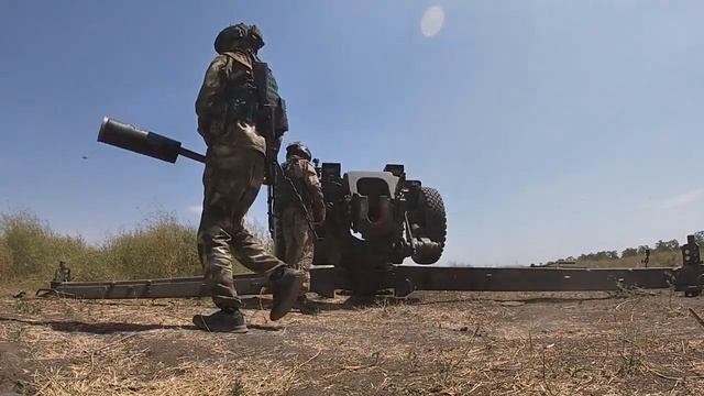 Артиллеристы ЮВО на полигоне Ростовской области: стрельбы из гаубицы Д-30 122 мм | Подготовка БАРС