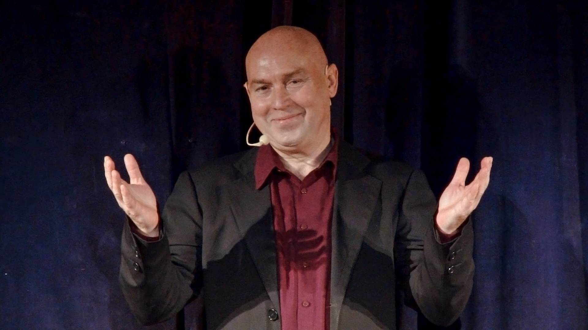 Сегодня свой день рождения отмечает наш земляк Виктор Иванович Сухоруков