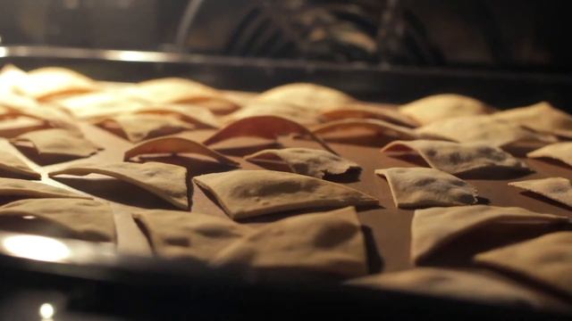 Готовим вместе начос с гуакамоле. Кубик Рубрик (6+)