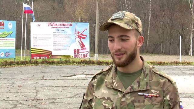 Герои Сахалина и Курил. Р.Танделов