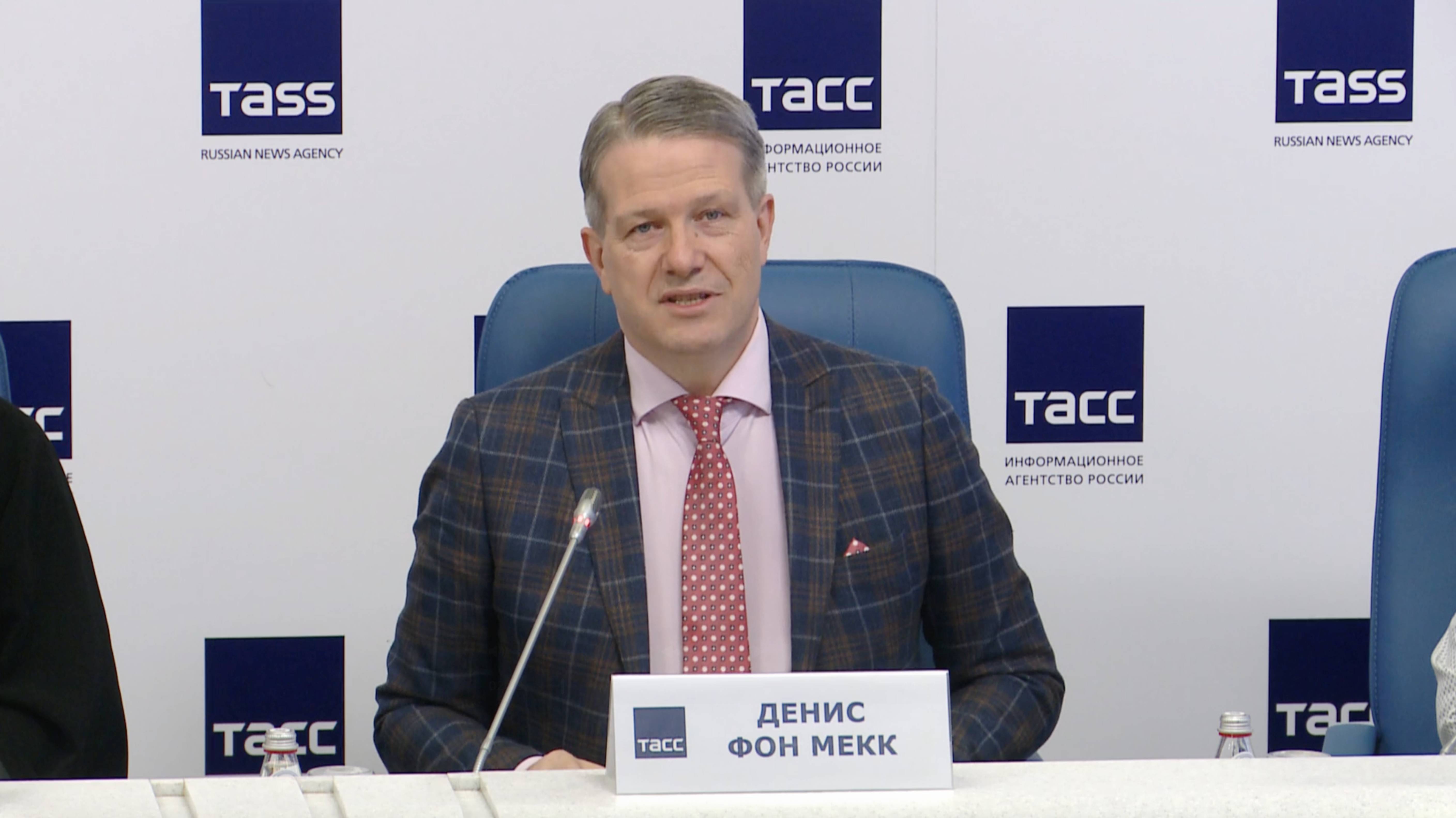 Чайковский - музыка без виз Пресс-конф в ТАСС СПб фон Мекк Клевцова Рабинович Святченко Литвинская