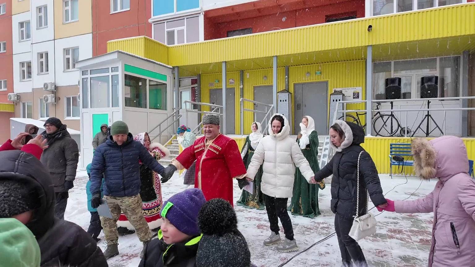 Национальные общественные организации проводят праздники во дворах Нижневартовска