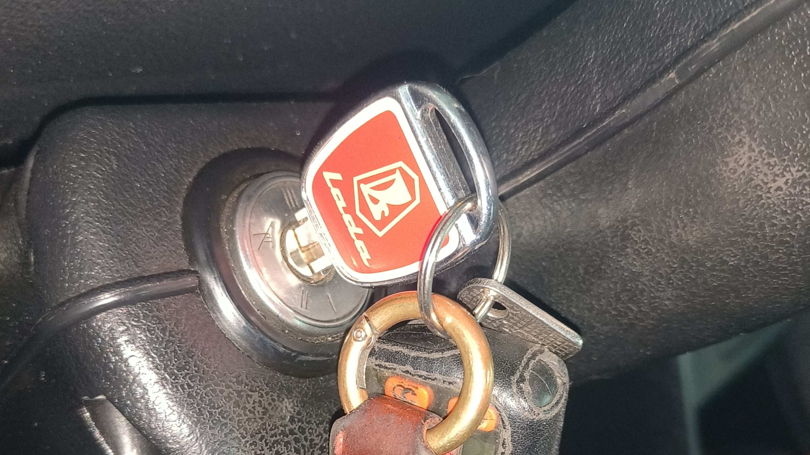 Ключ зажигания ВАЗ классика.