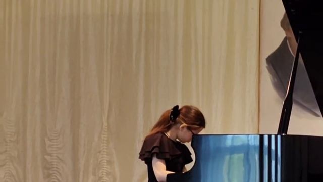 П. И. Чайковский. Времена года. Апрель (Подснежник). Исполняет Лилия Ерёмина, г. Кострома