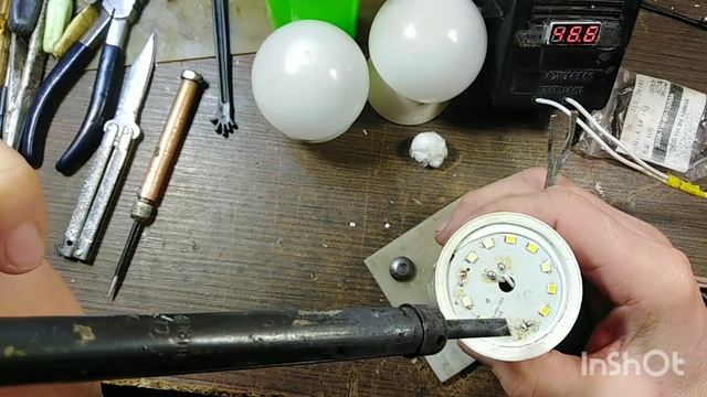 #8. Меняем перегоревшие светодиоды в лампе
