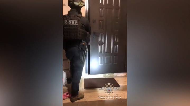 В Коми задержаны ранее судимые граждане, укравшие 6 млн у участников СВО